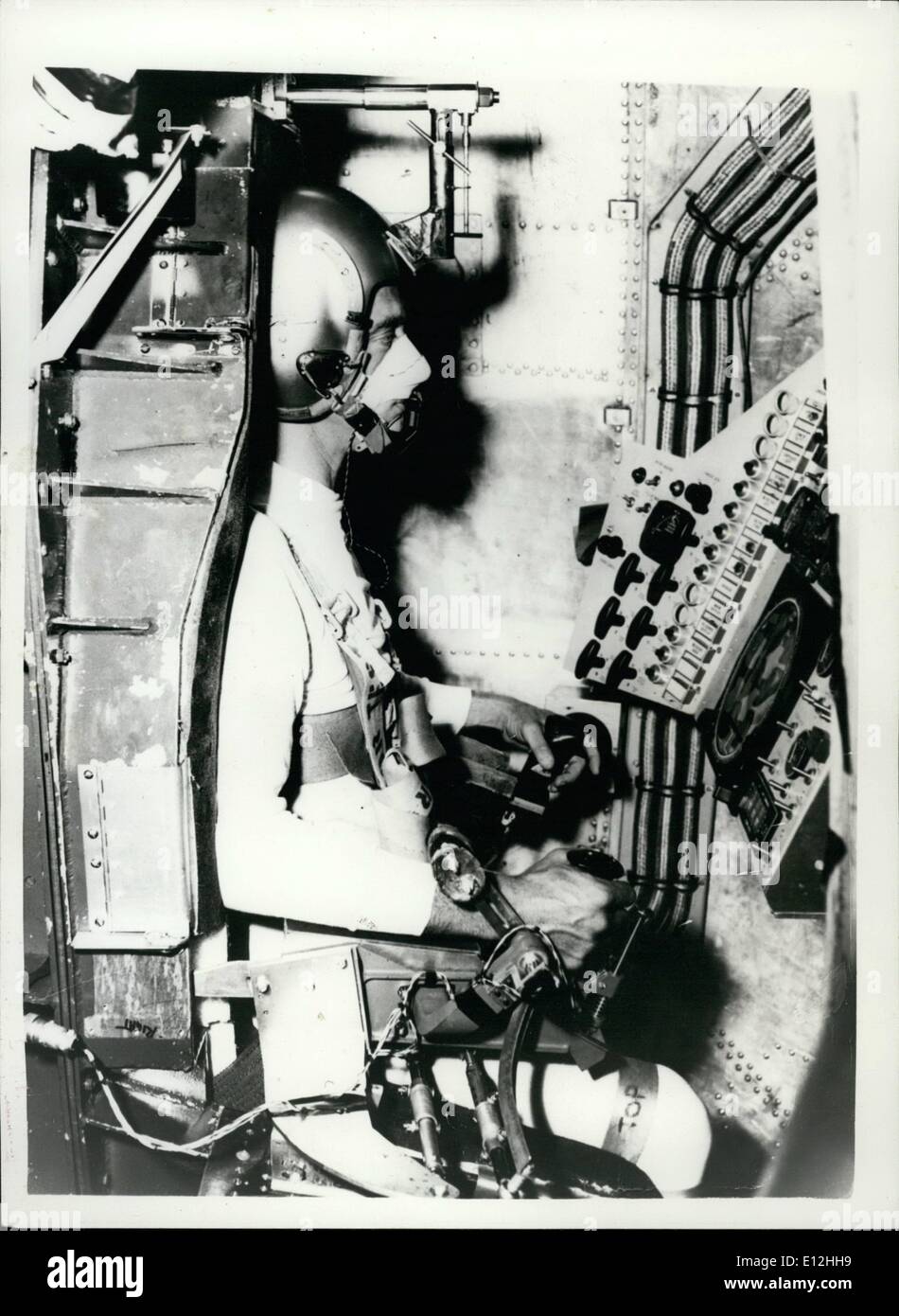 Astronauts train u s naval development center hi-res stock photography ...