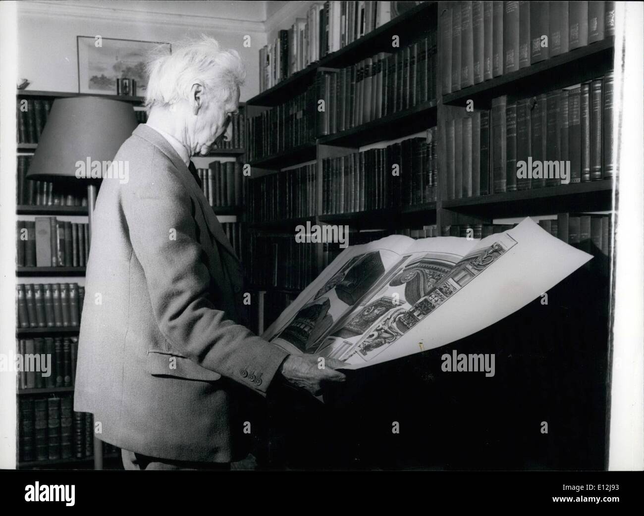 Brousing hi-res stock photography and images - Alamy