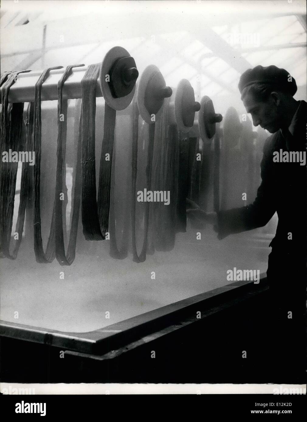 Steam and threads hi-res stock photography and images - Alamy