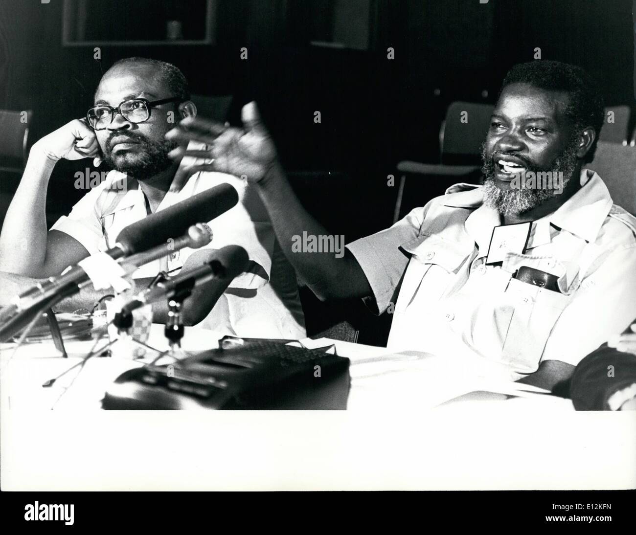 Sam nujoma right hi-res stock photography and images - Alamy