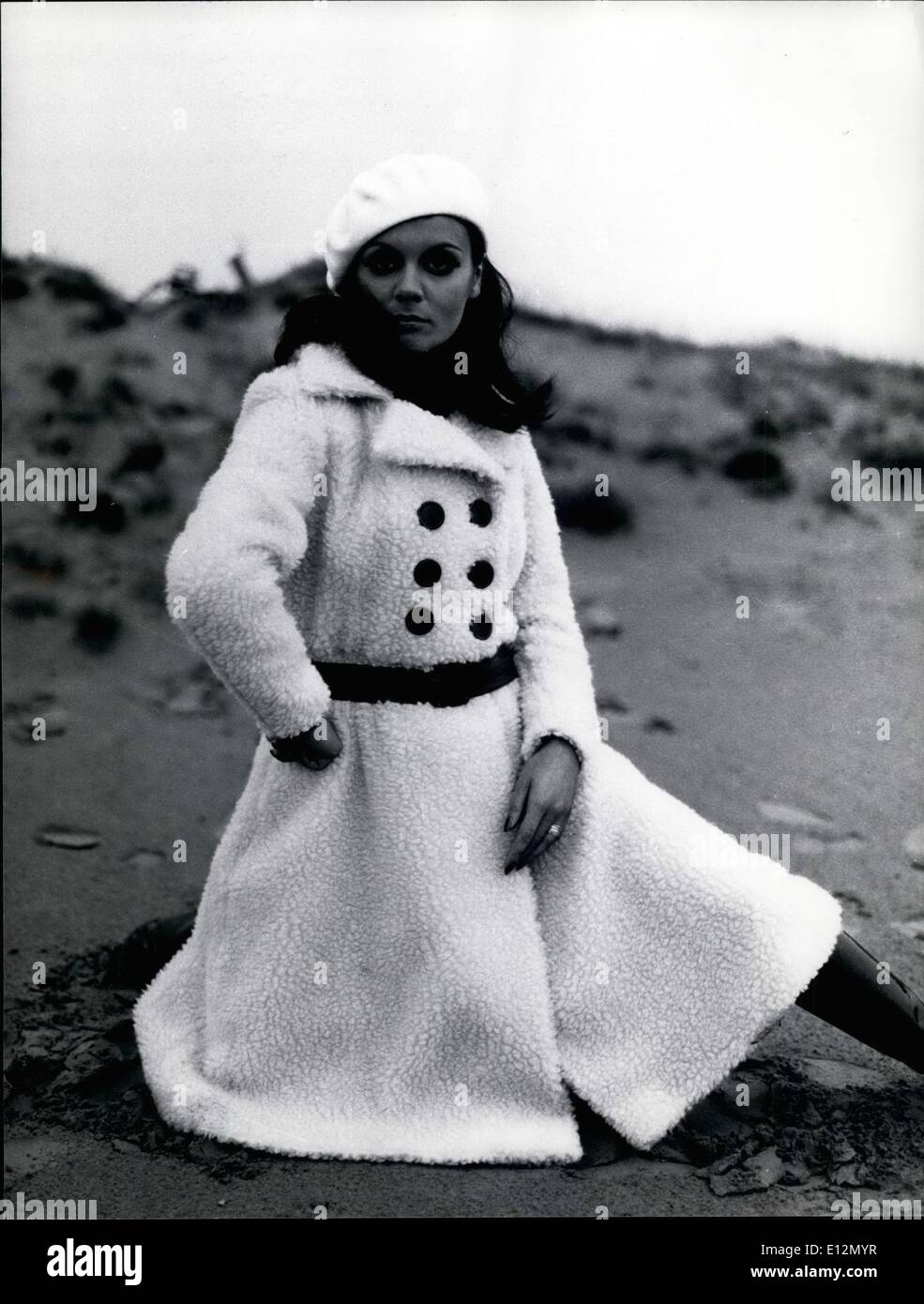 Furs hi-res stock photography and images - Alamy