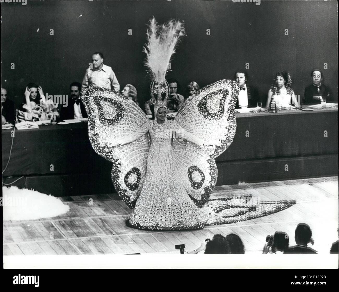 Historic carnival show hi-res stock photography and images - Alamy