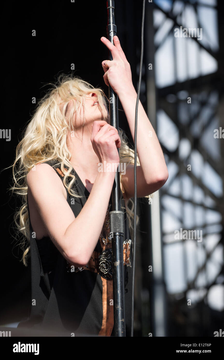 Columbus, Ohio, USA. 17th May, 2014. Lead seinger of American rock band ...