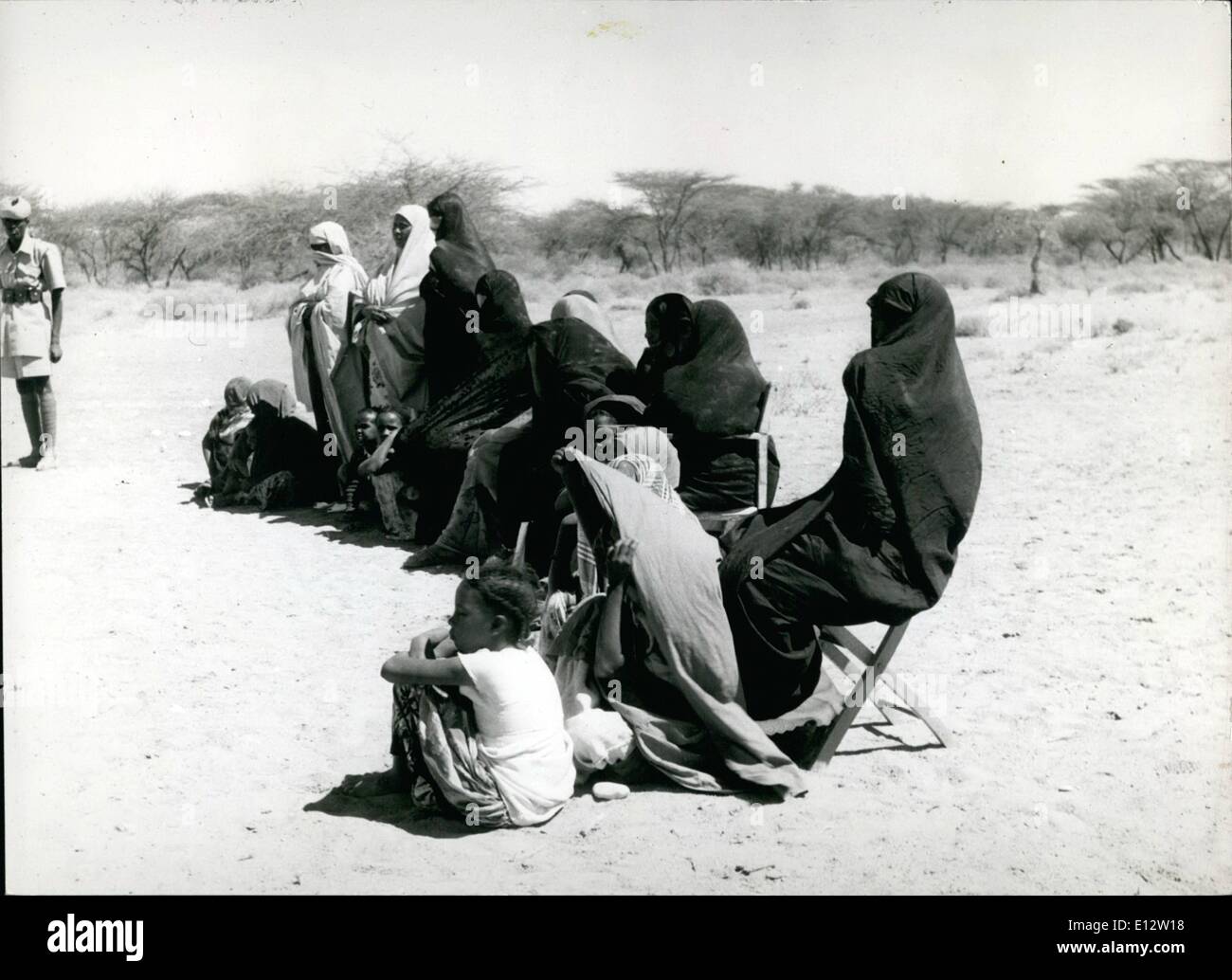 Women in purdah hi-res stock photography and images - Alamy