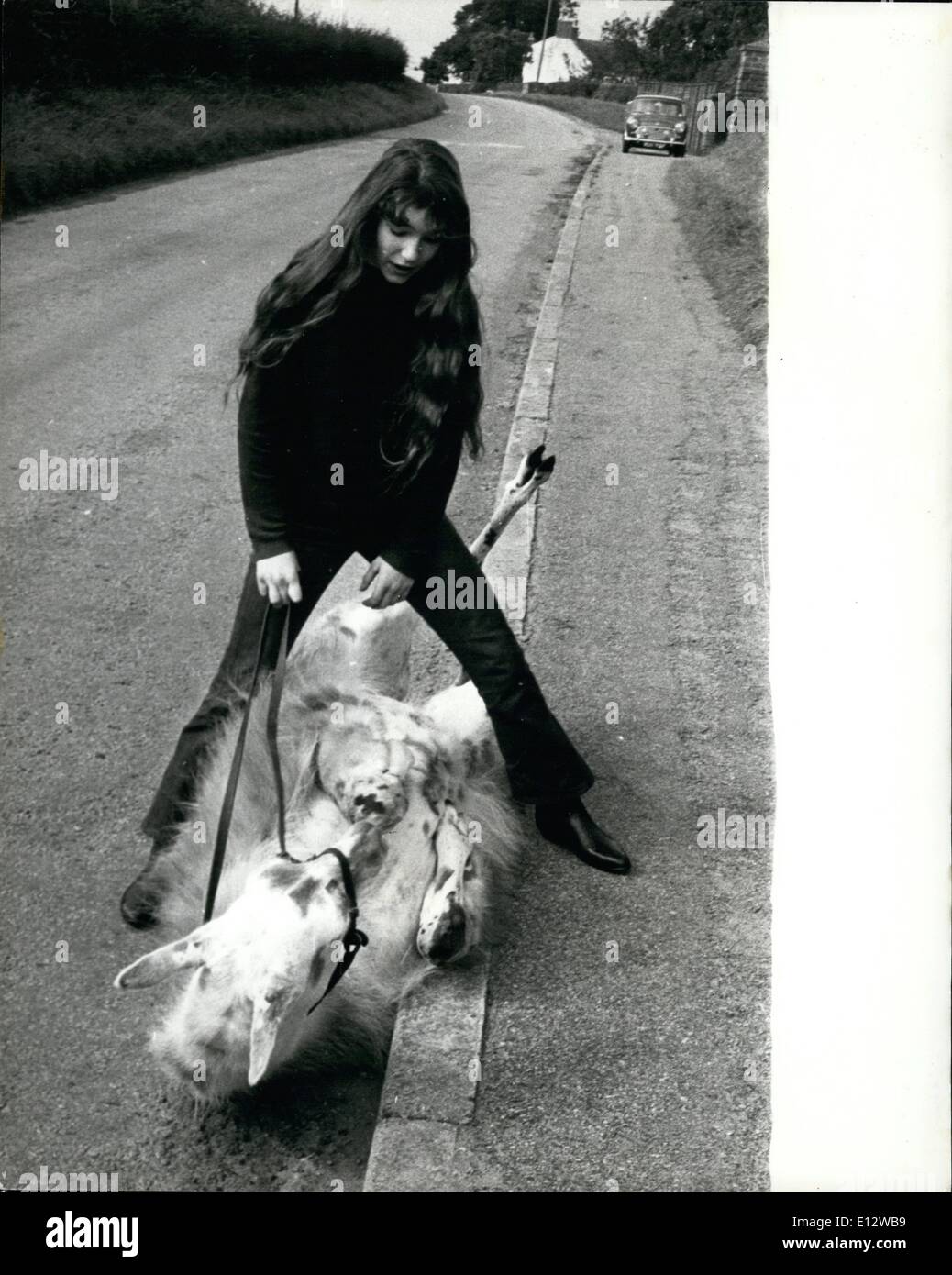 15 year old julie cook generally causes quite stir she mounted hi-res ...