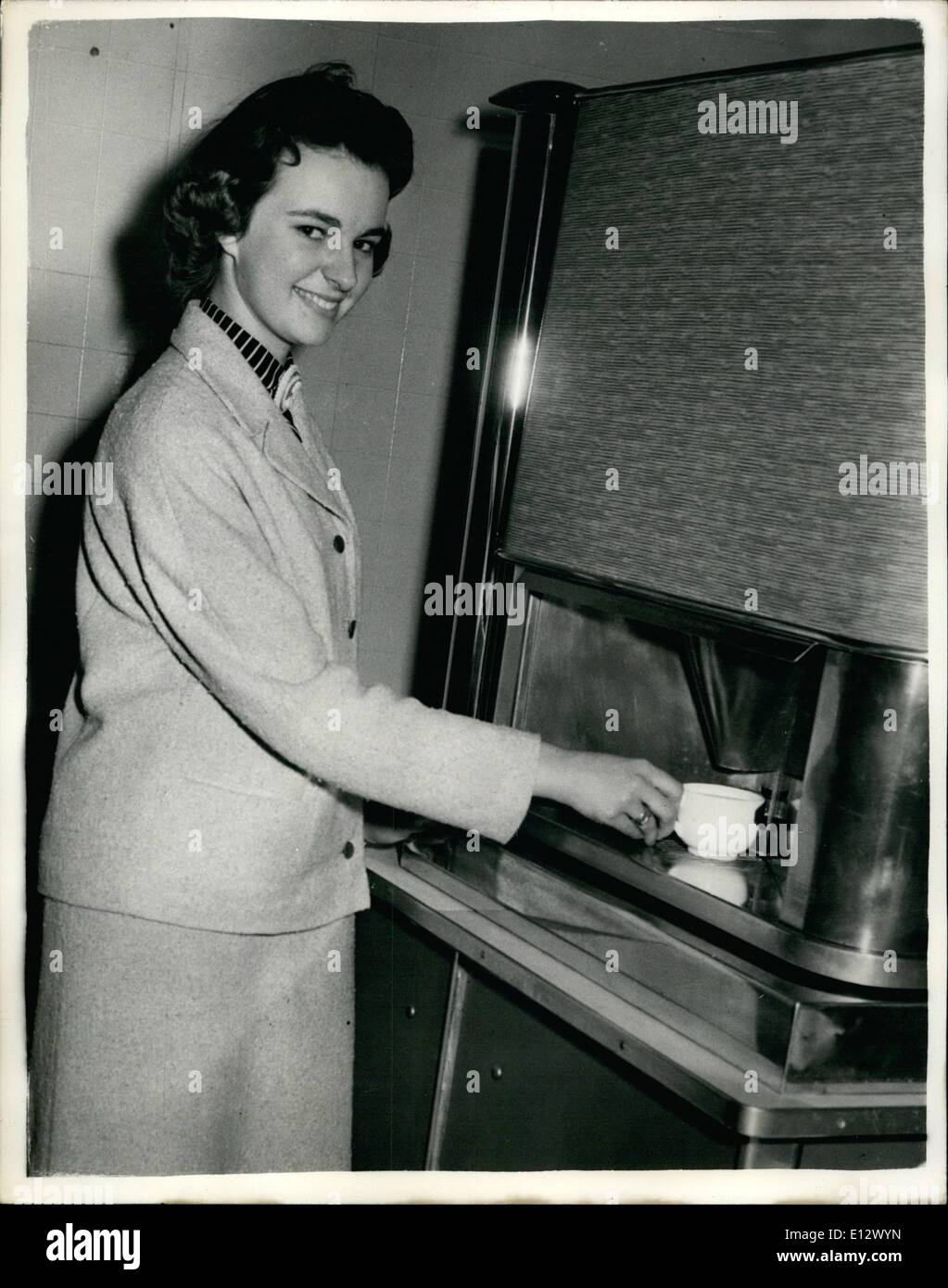 New self service tea machine hi-res stock photography and images - Alamy