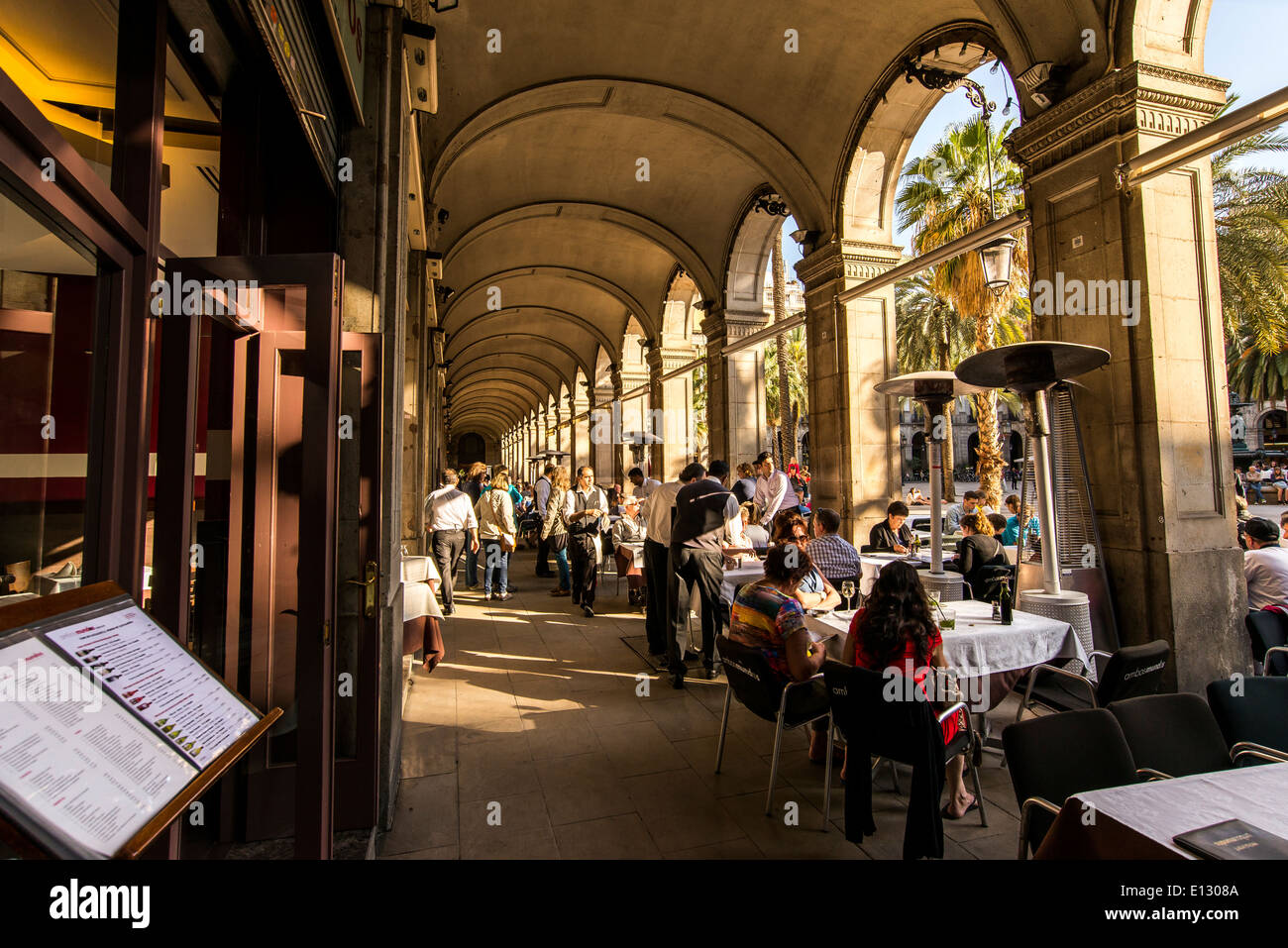 Real cities hi-res stock photography and images - Alamy