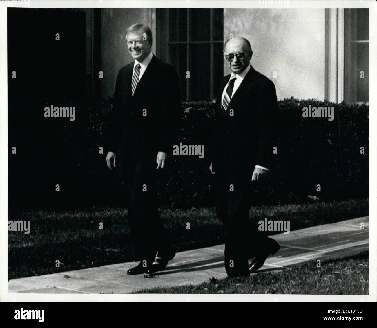 Left begin hi-res stock photography and images - Alamy