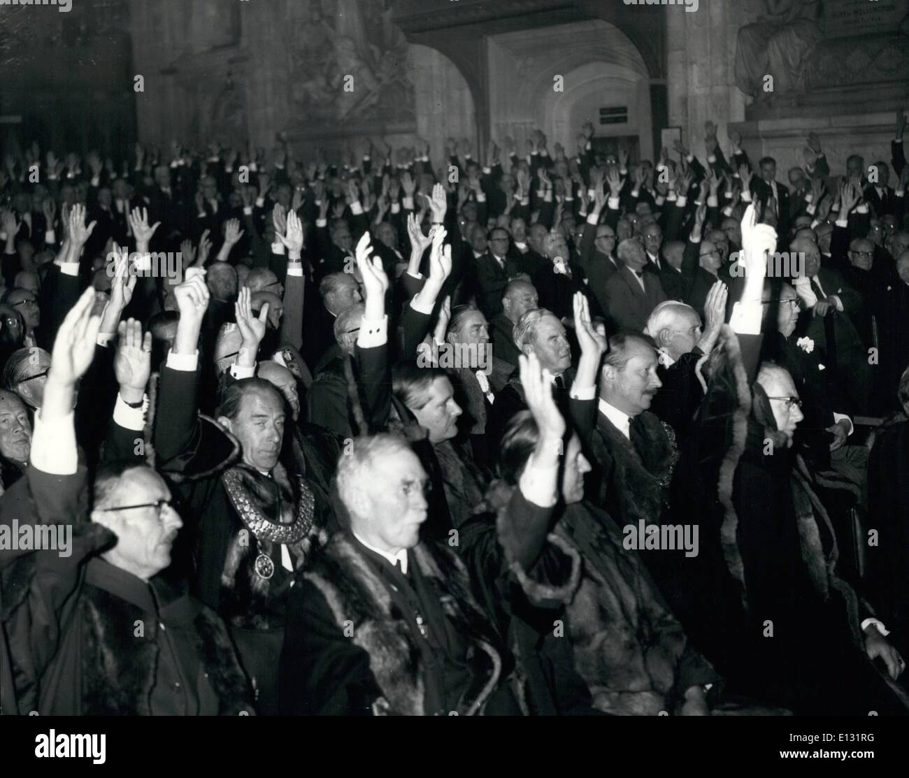 Livery Men City London High Resolution Stock Photography and Images - Alamy