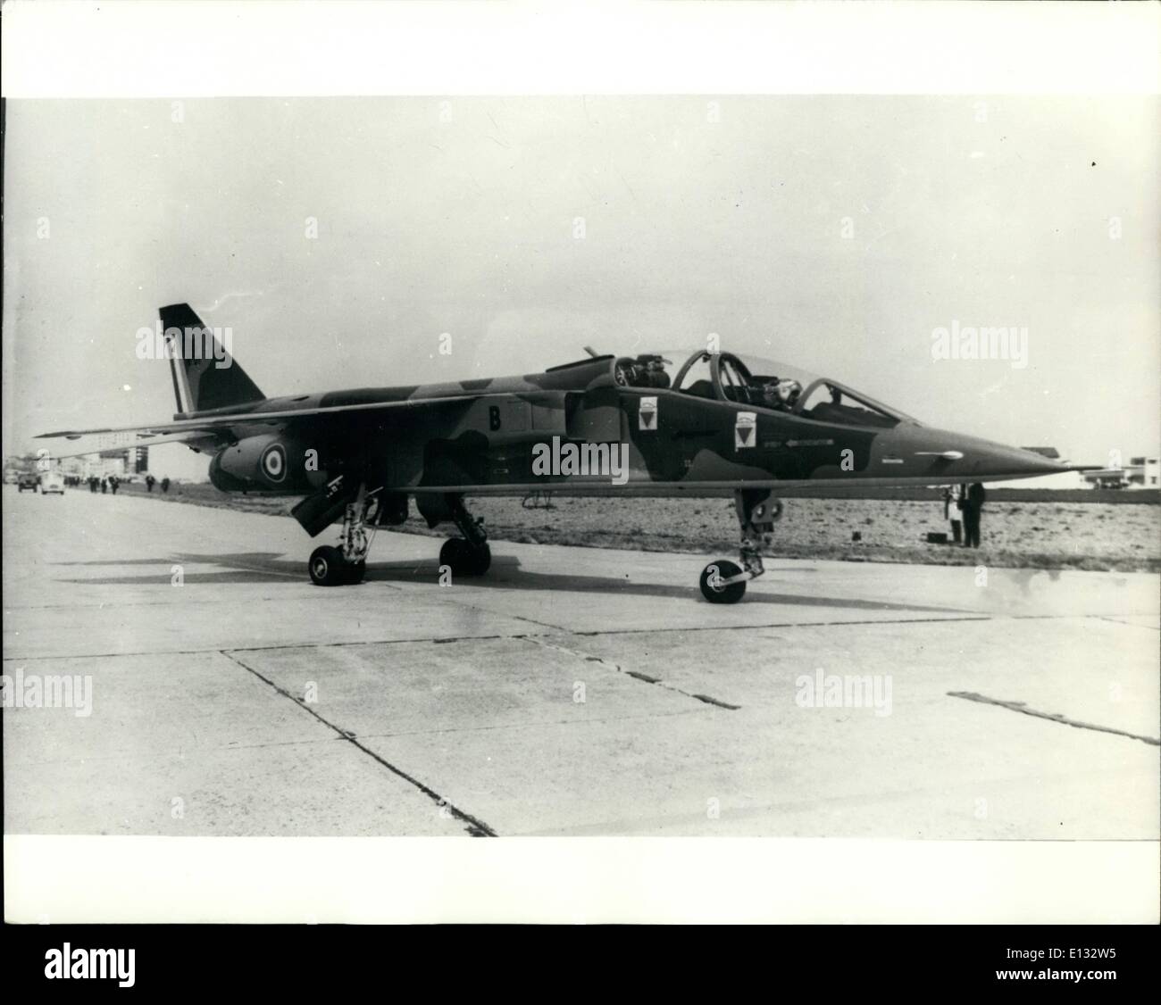 Jaguar aircraft hi-res stock photography and images - Alamy