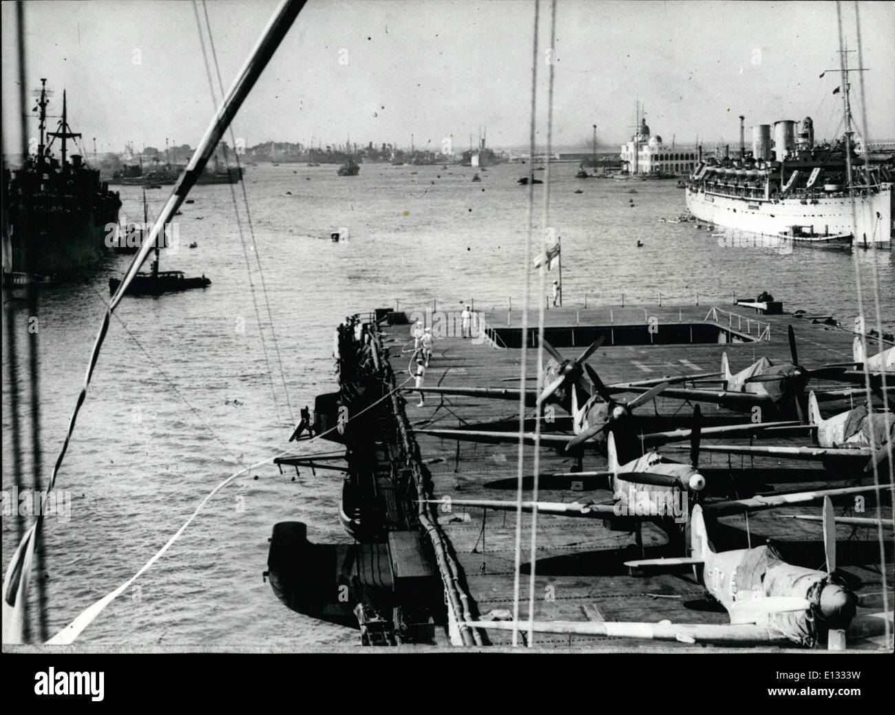 The canal from port said to suez hi-res stock photography and images ...
