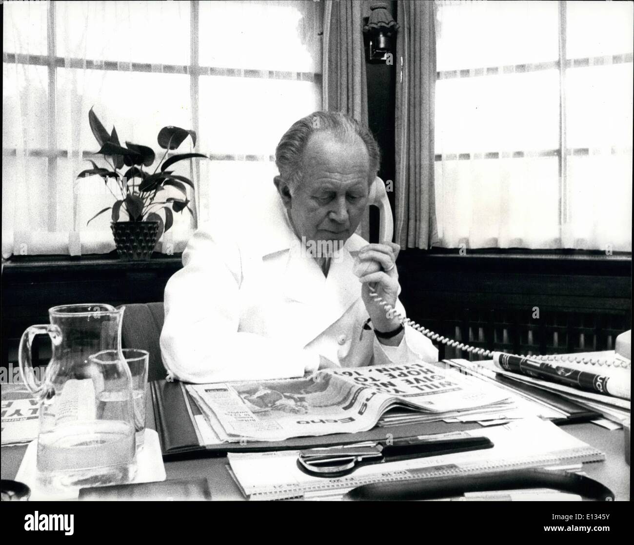 Dr josef issels hi-res stock photography and images - Alamy