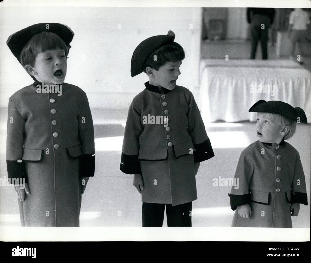 2012 caption missing hi-res stock photography and images - Alamy