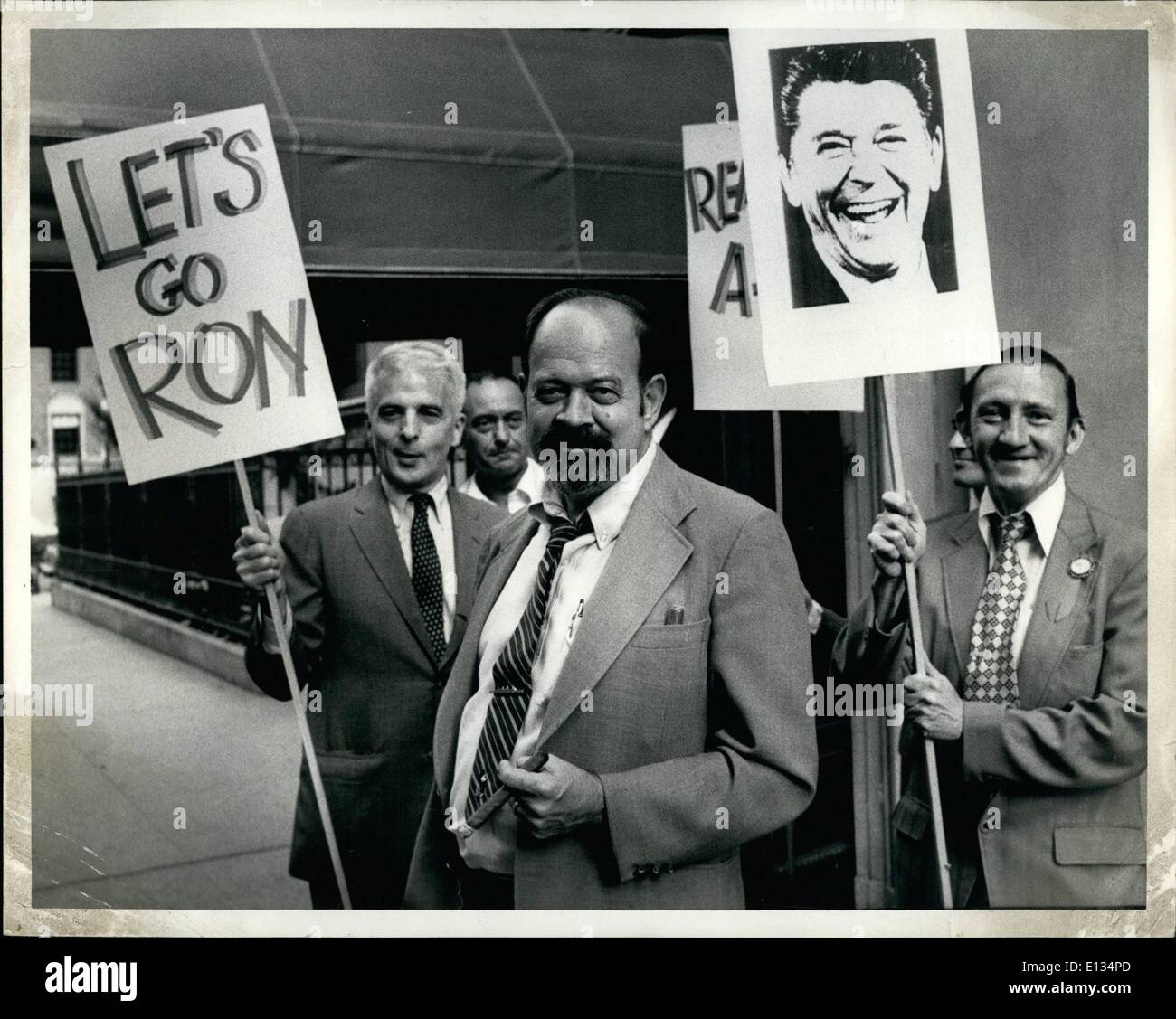 Ronald reagan campaign hi-res stock photography and images - Alamy