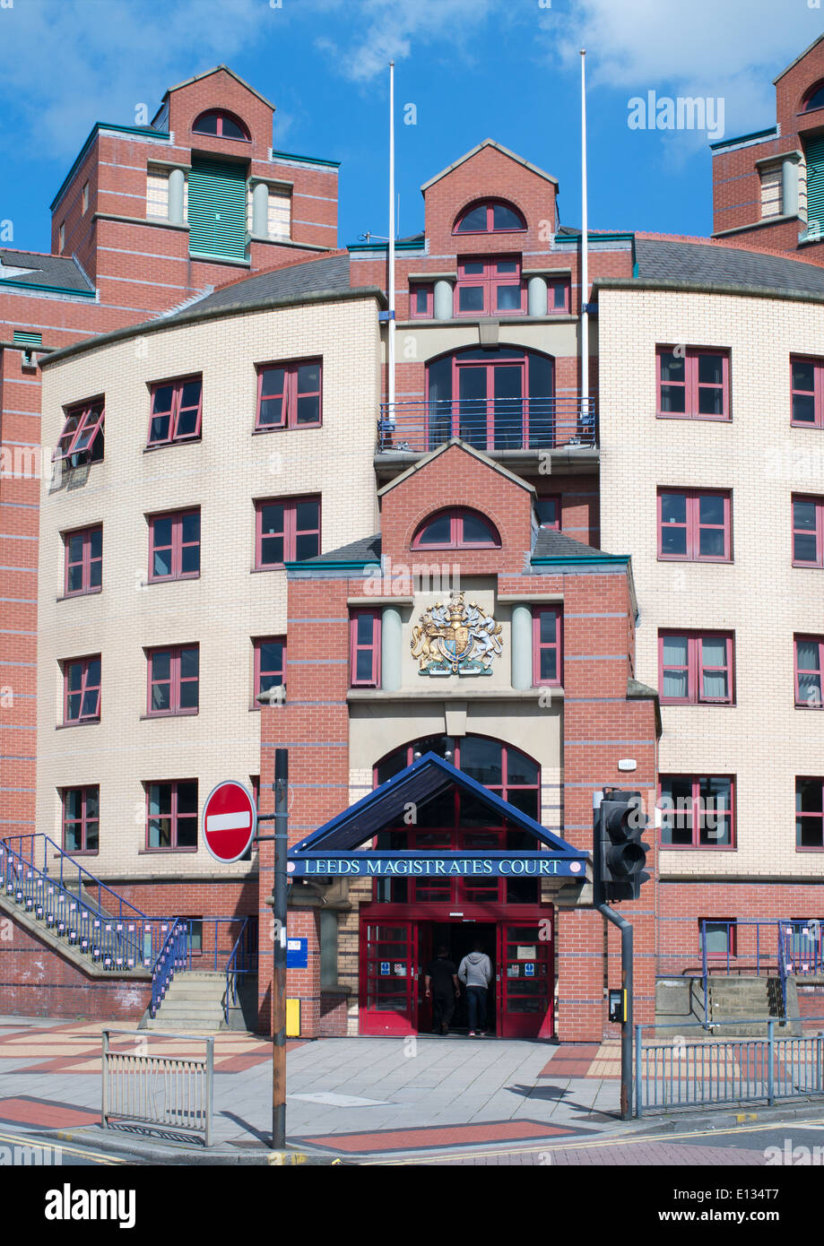 Leeds law courts hi-res stock photography and images - Alamy