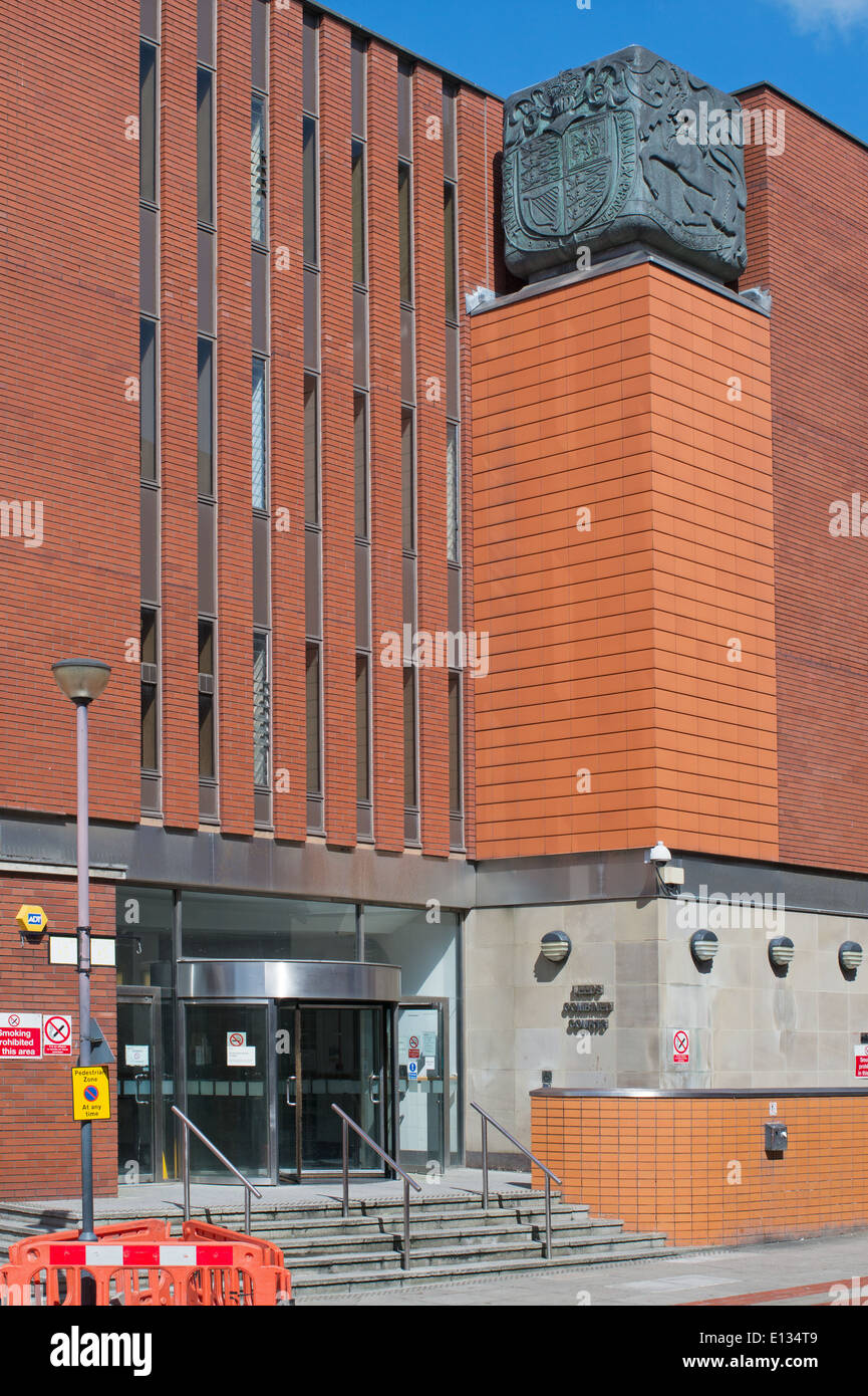 At leeds crown court hi-res stock photography and images - Alamy