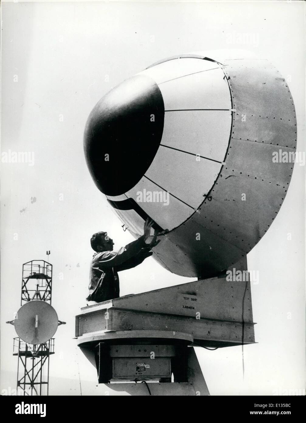 Radar beam hi-res stock photography and images - Alamy