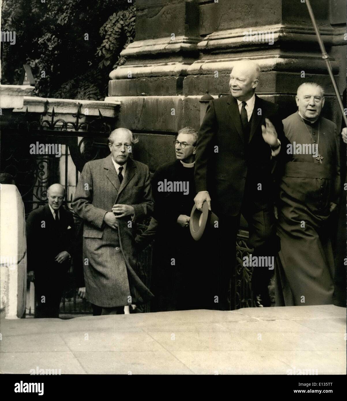 President dwight eisenhower august hi-res stock photography and images ...