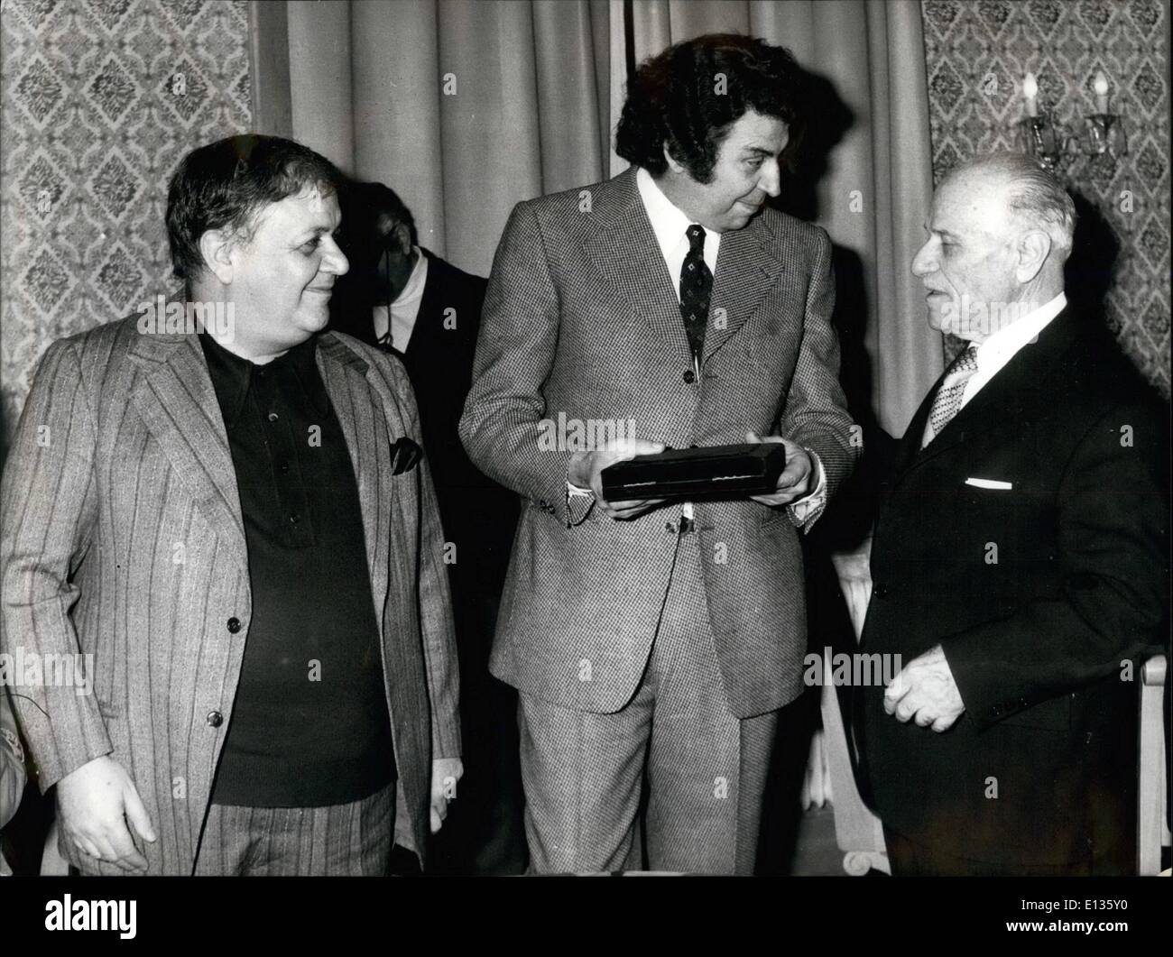 Mikis theodorakis hi-res stock photography and images - Alamy