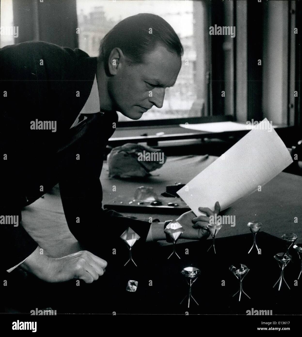 Display models hi-res stock photography and images - Alamy