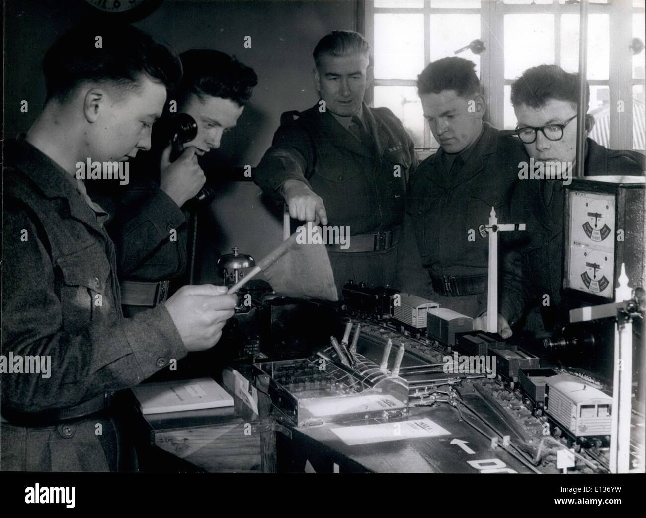 Teaching signalmen aid hi-res stock photography and images - Alamy