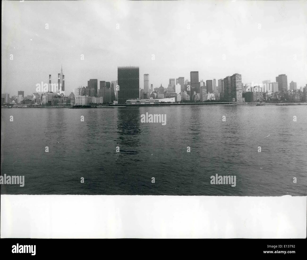 2012 un buildings from queens hi-res stock photography and images - Alamy