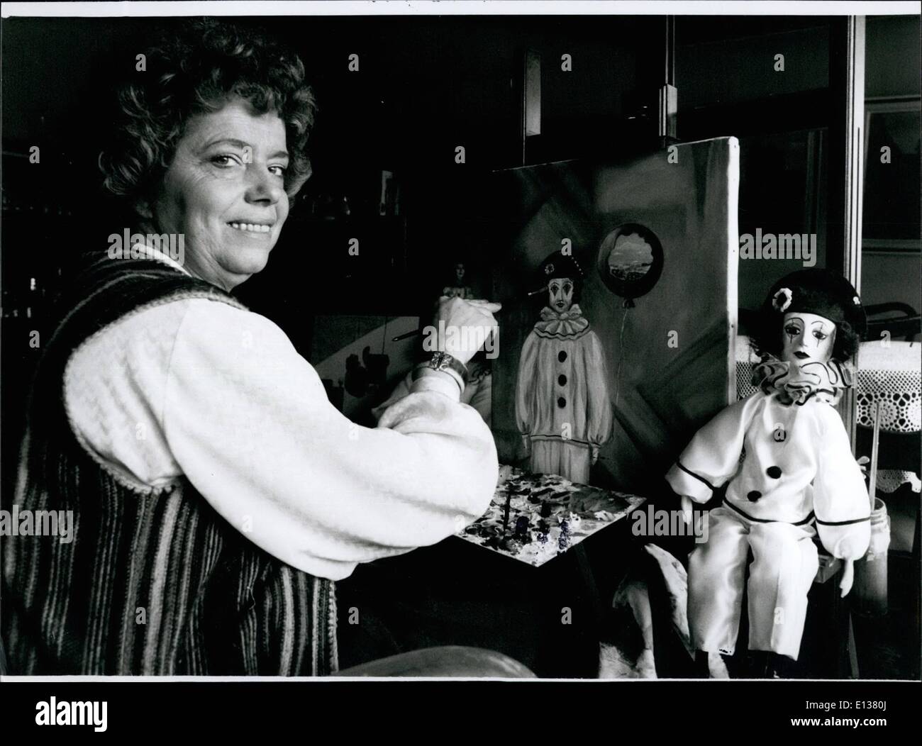 Flat puppets hi-res stock photography and images - Alamy