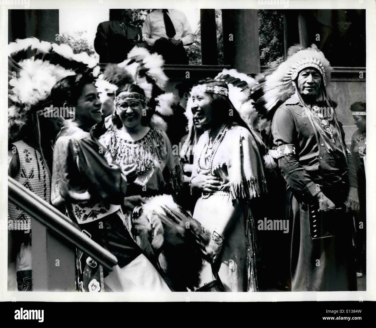 Red indian red indians hi-res stock photography and images - Alamy