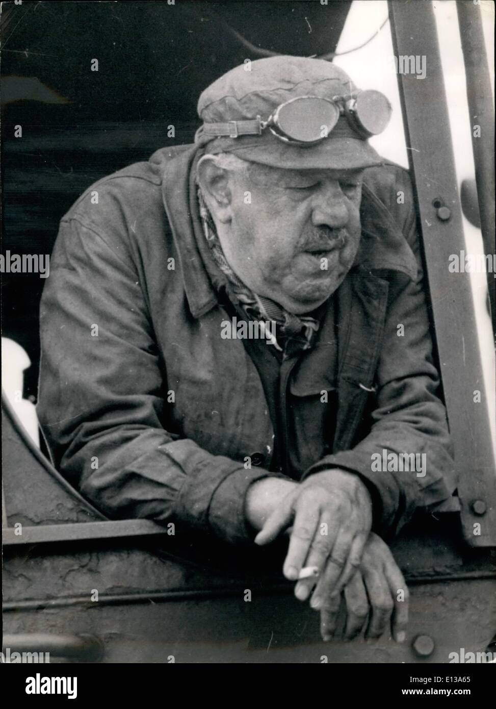 Michel simon burt lancaster train hi-res stock photography and images ...