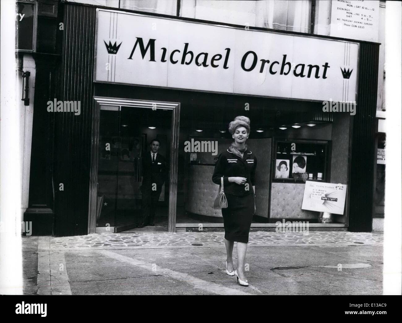 Ss 19 hi-res stock photography and images - Alamy