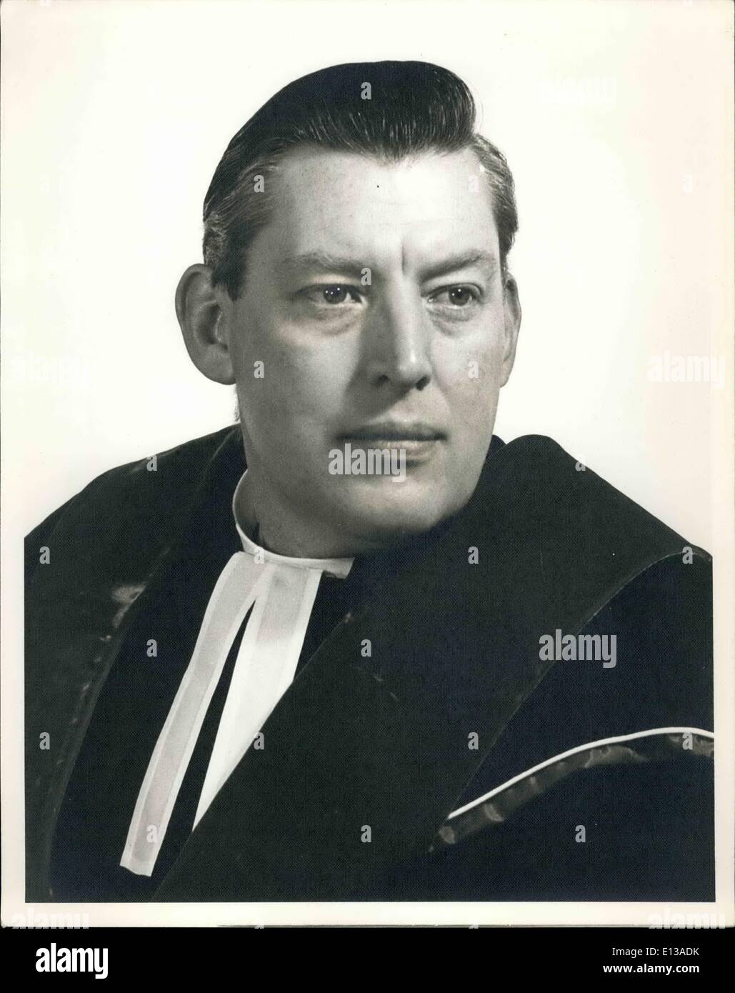 Dr ian white hi-res stock photography and images - Alamy