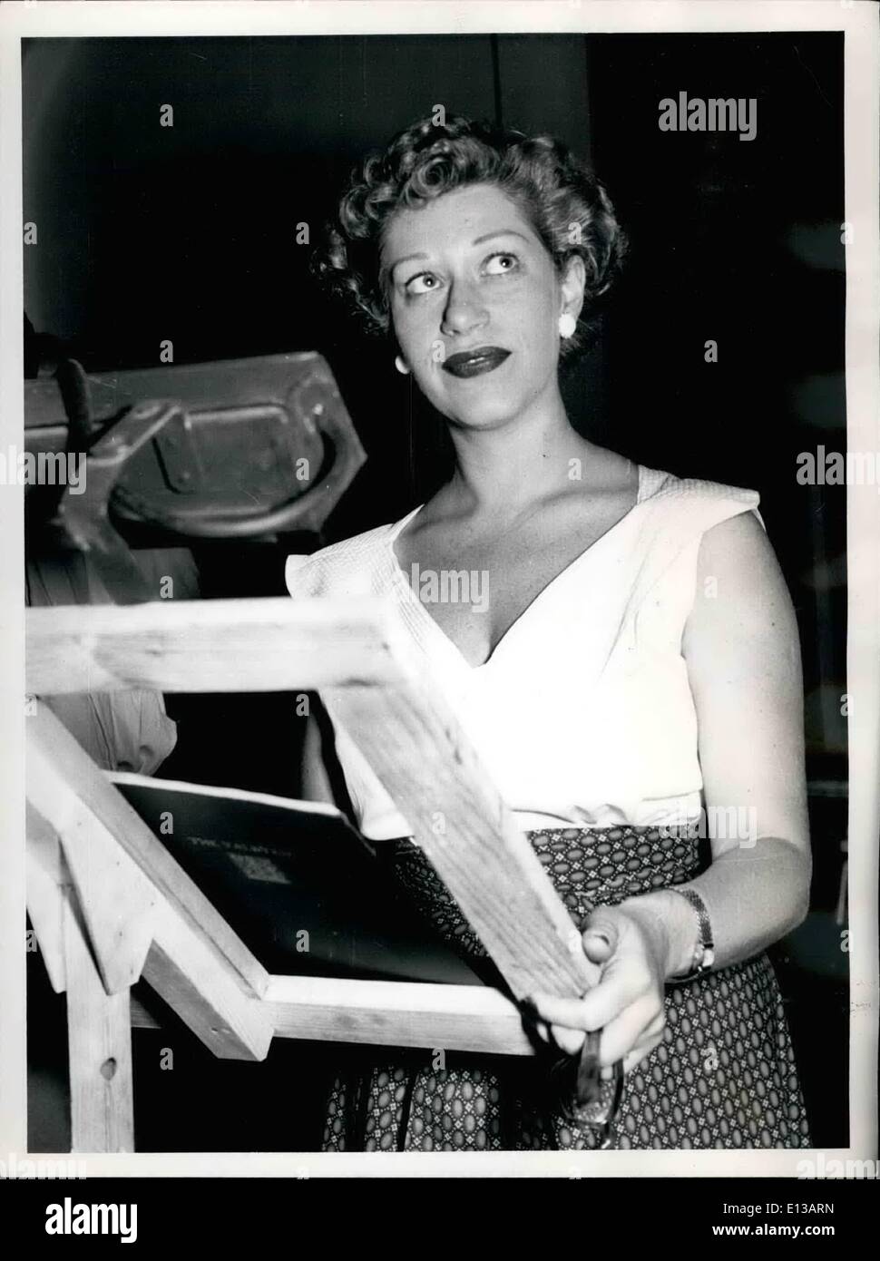 Metropolitan opera singer hi-res stock photography and images - Alamy