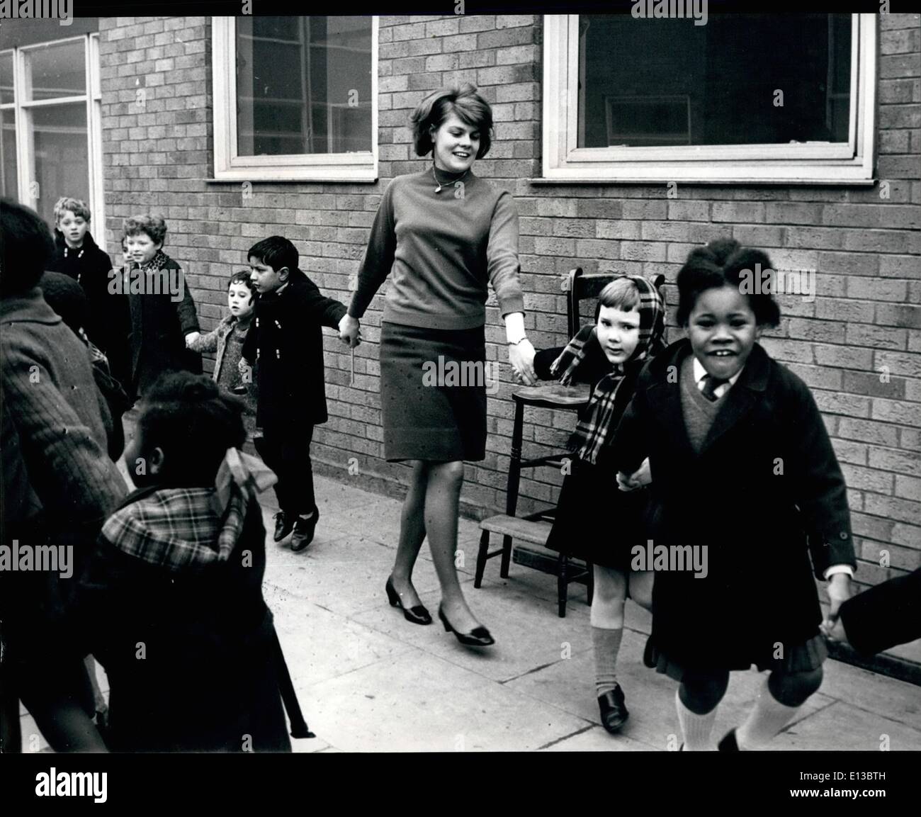 White primary historical hi-res stock photography and images - Alamy