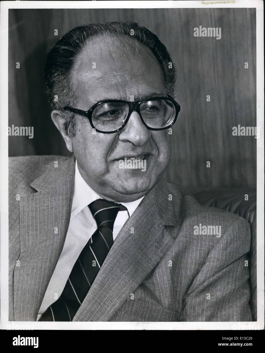 Negotiator hi-res stock photography and images - Alamy