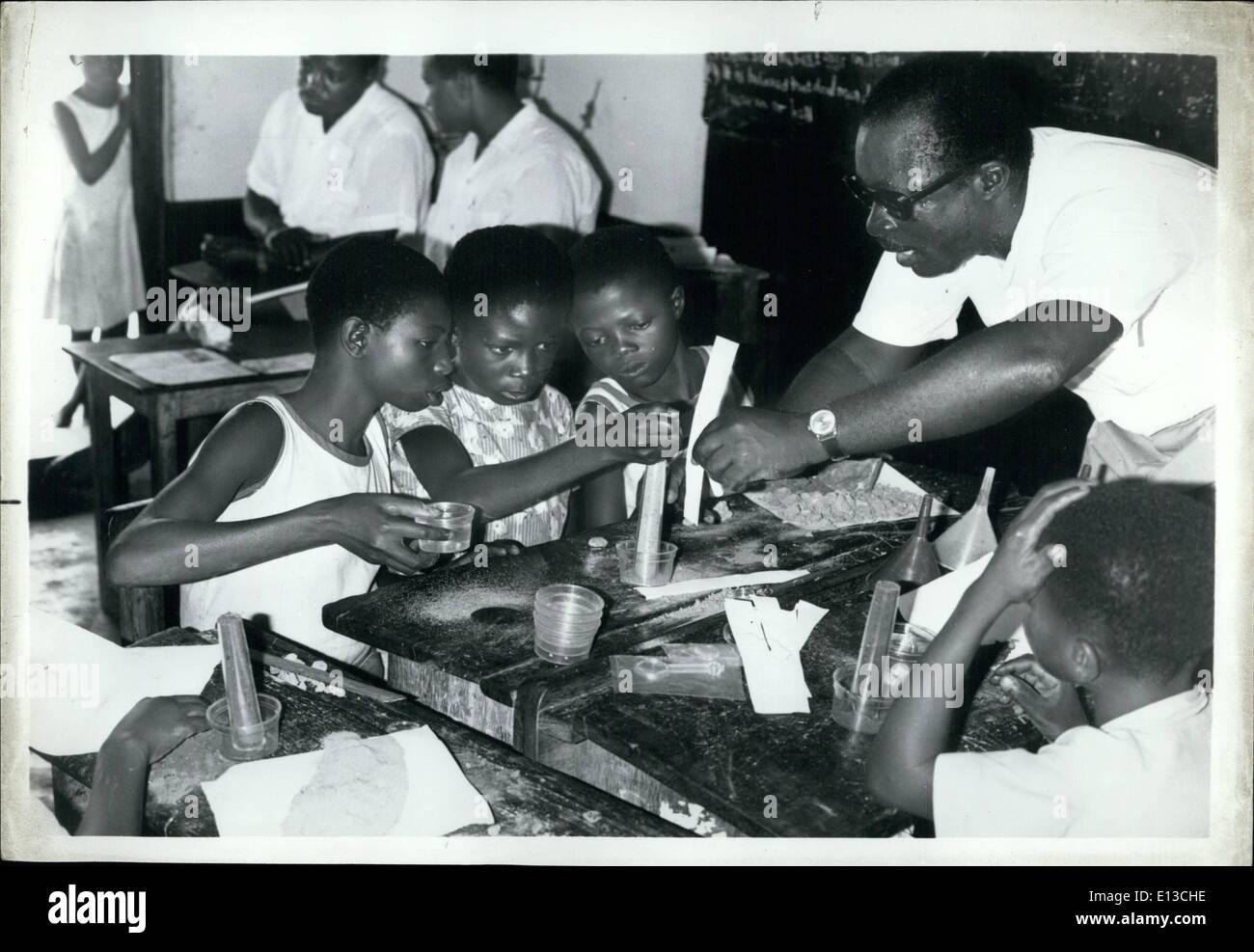 African students learn principles science hi-res stock photography and ...