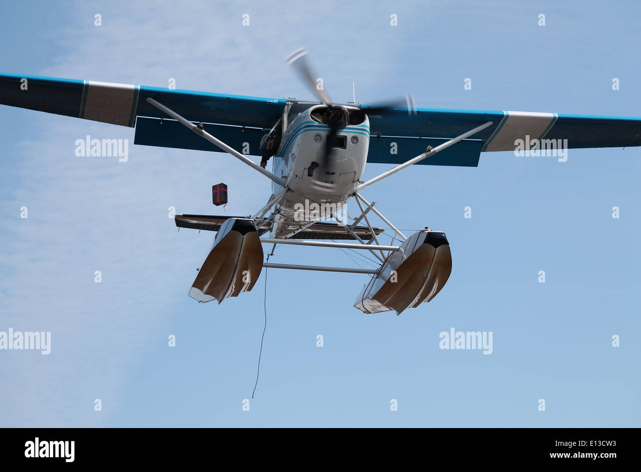 Air drop hi-res stock photography and images - Alamy
