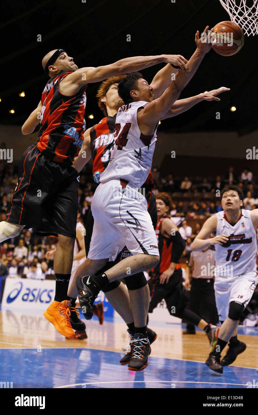 Kawasaki Todoroki Arena, Kanagawa, Japan. 21st May, 2014. (L-R) Michael ...