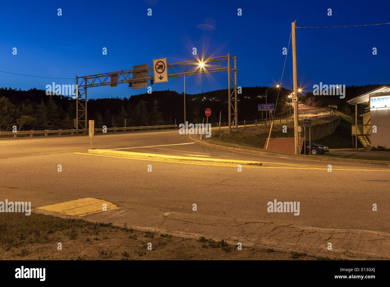 Vehicle prohibited sign on the road, Quebec, Canada Stock Photo - Alamy