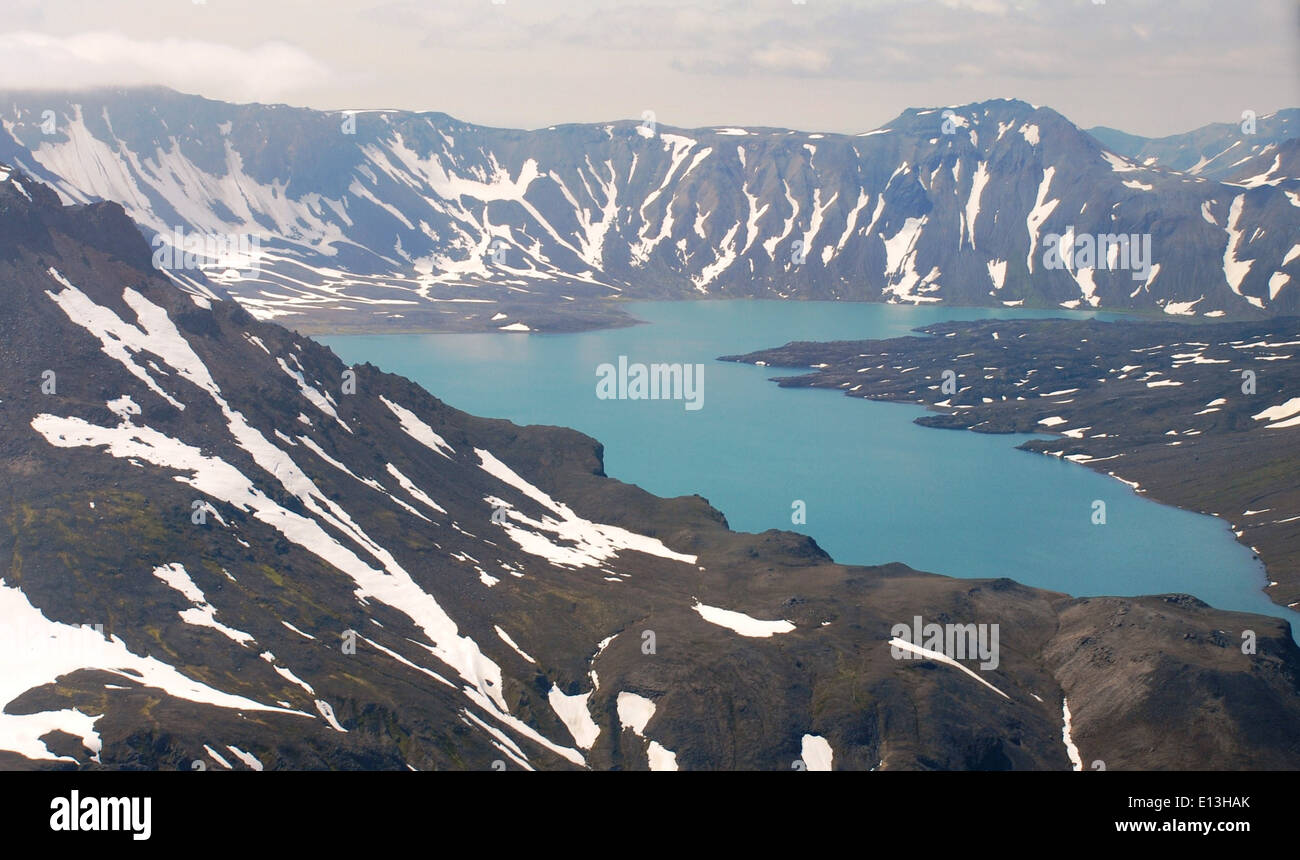 Lake Emmons, located in the Alaska Peninsula National Wildlife Refuge ...