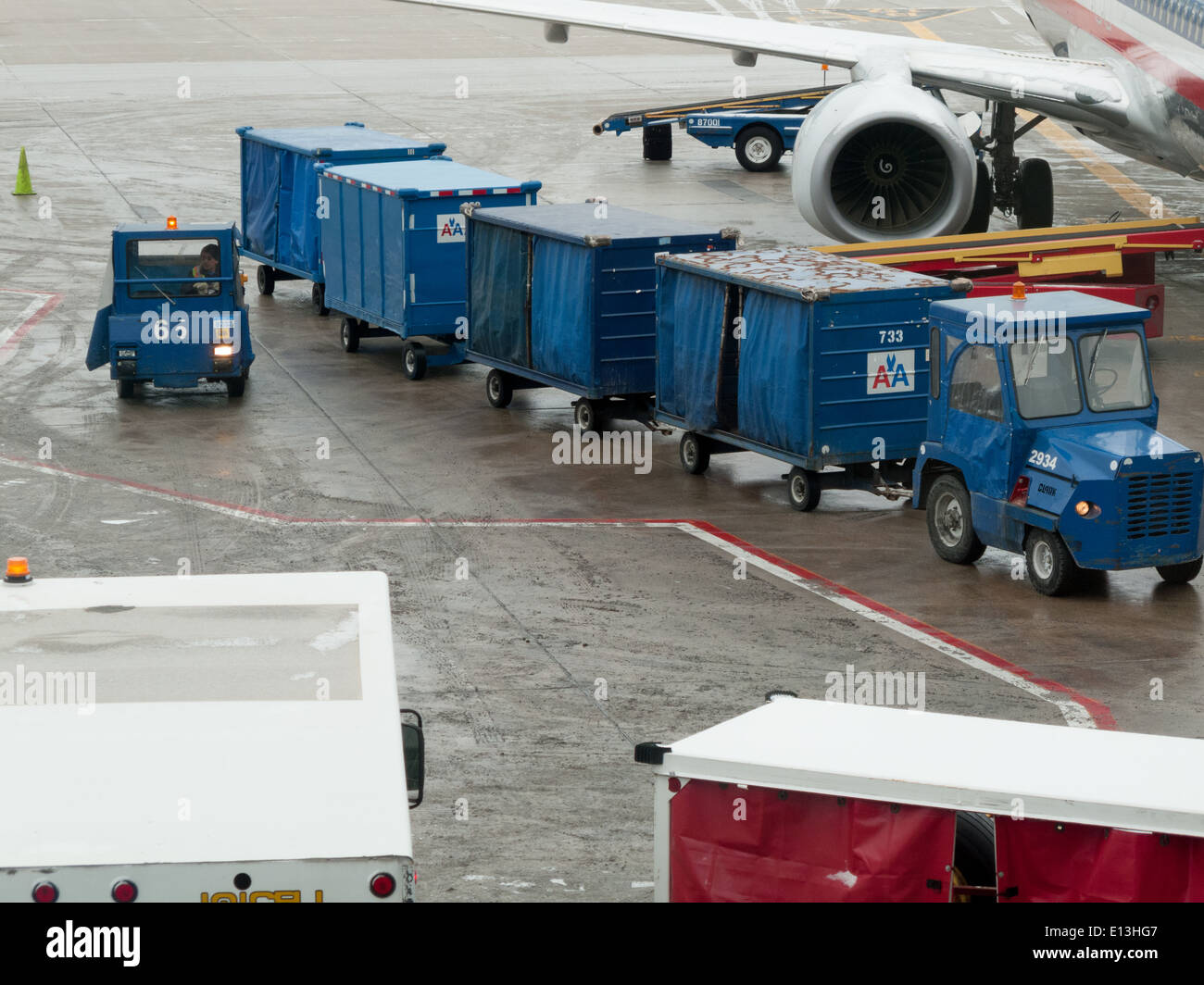 Pullingcargo towing tractor hi-res stock photography and images - Alamy