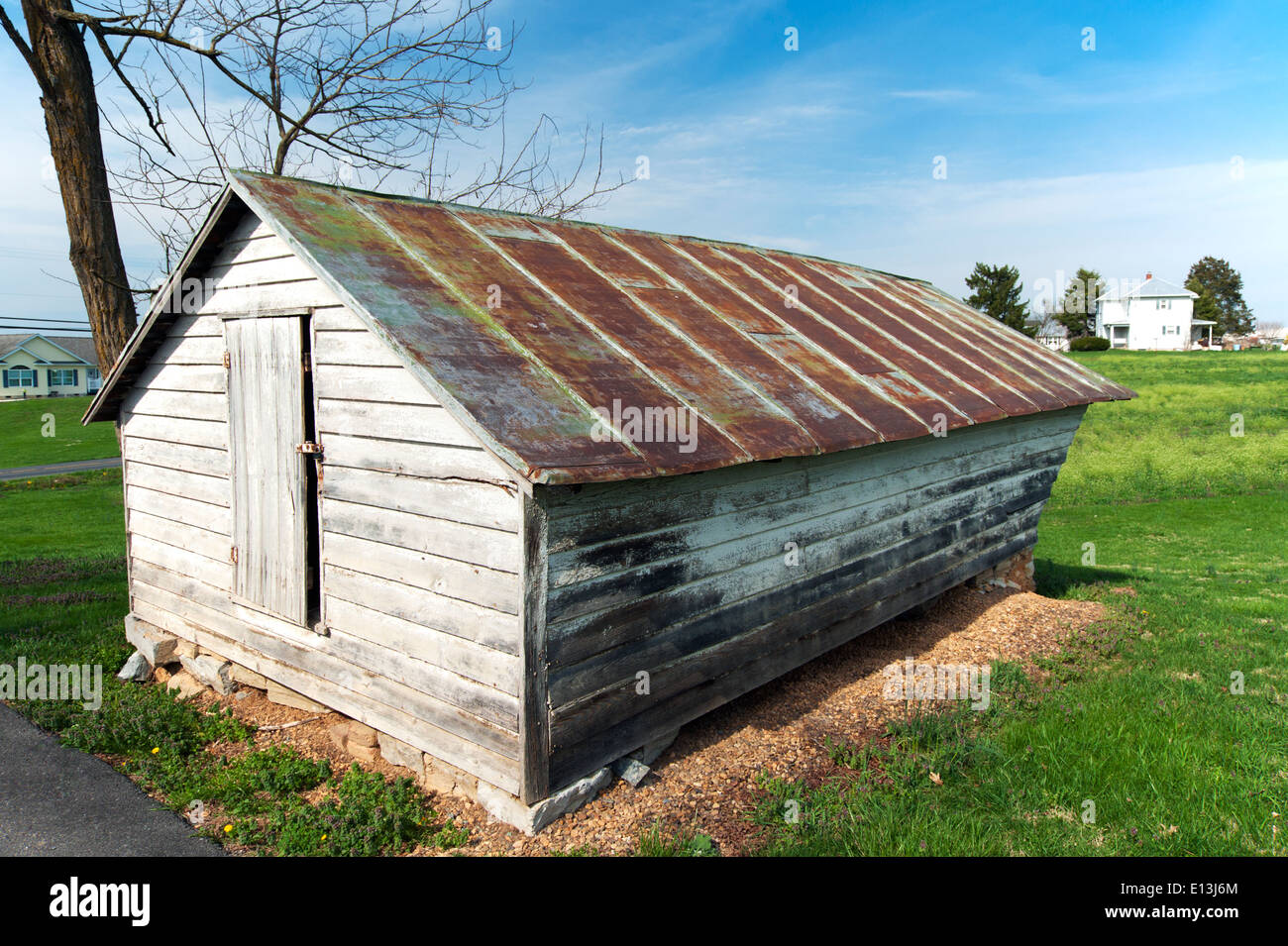Springhouse hi-res stock photography and images - Alamy