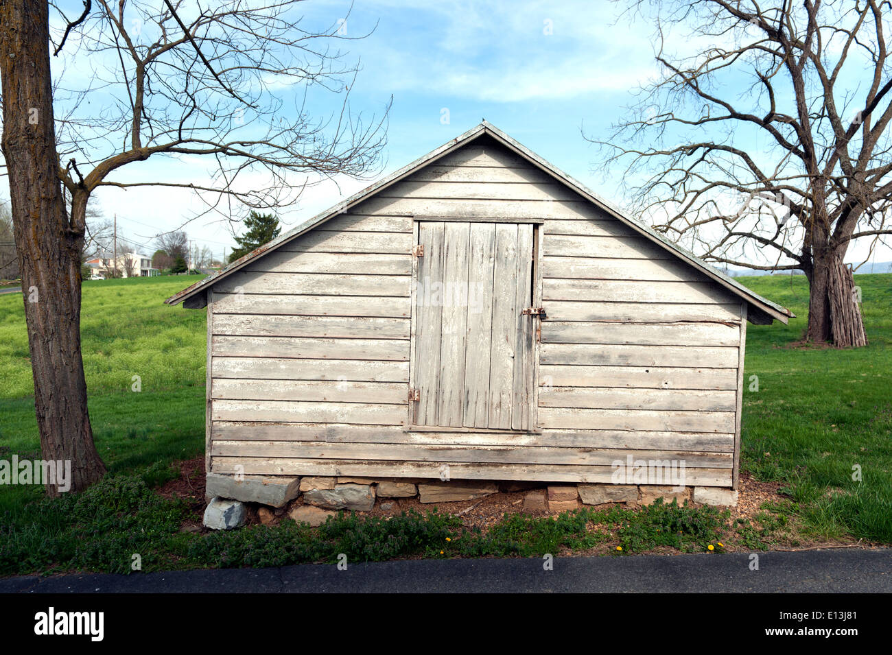 Springhouse hi-res stock photography and images - Alamy