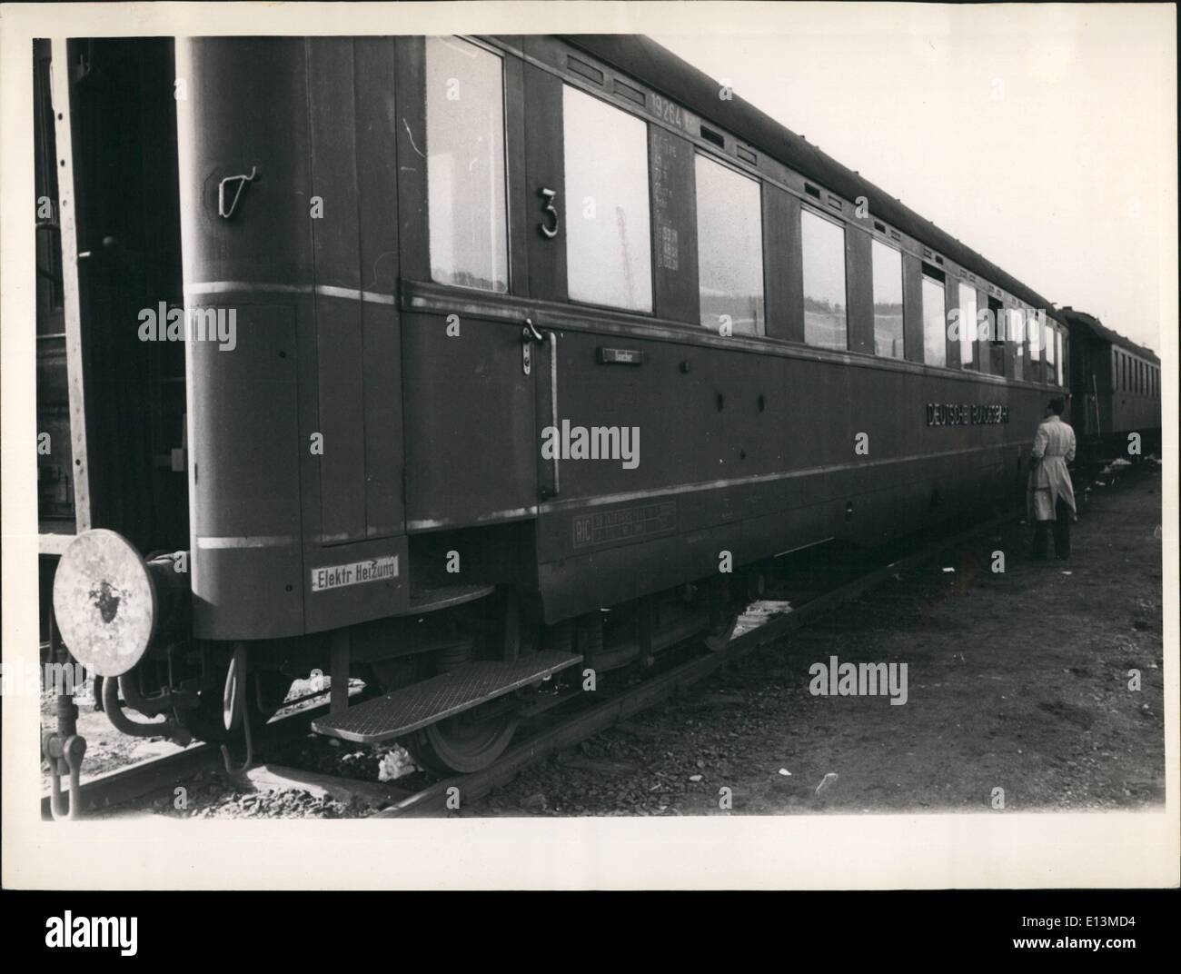 Train guards hi-res stock photography and images - Alamy
