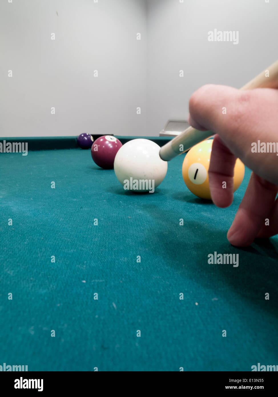 Snooker player hi-res stock photography and images - Alamy