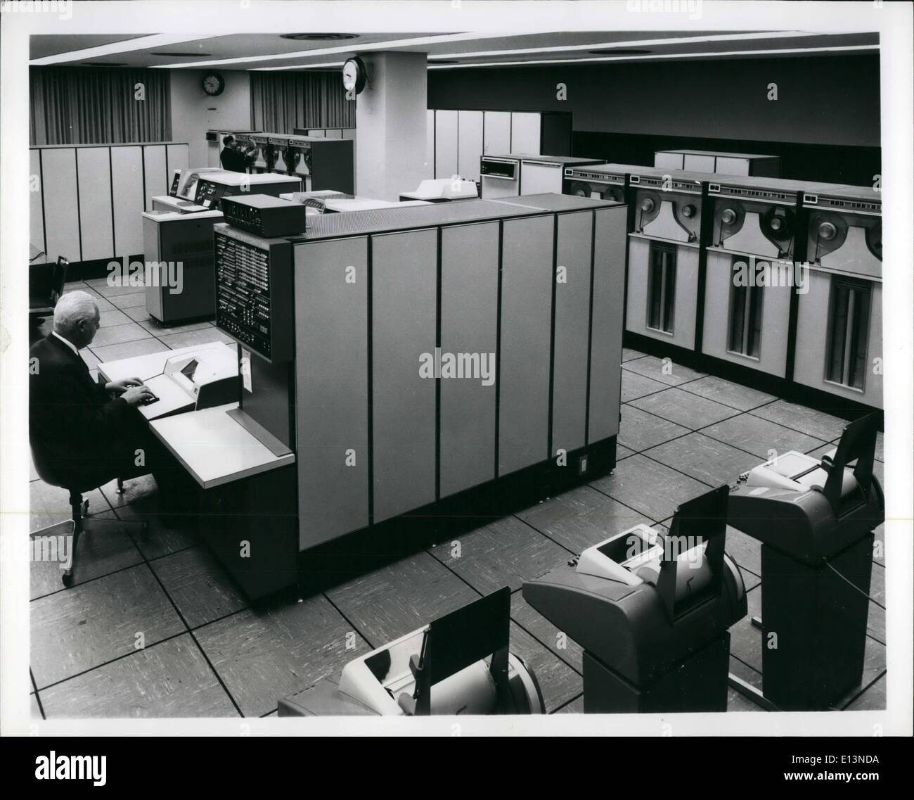 Communications center hi-res stock photography and images - Alamy