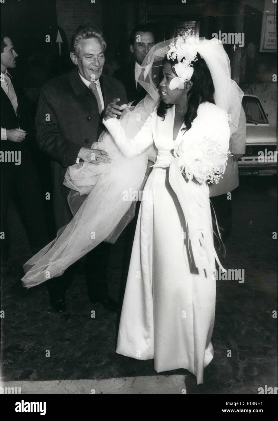 Eletha finch hi-res stock photography and images - Alamy