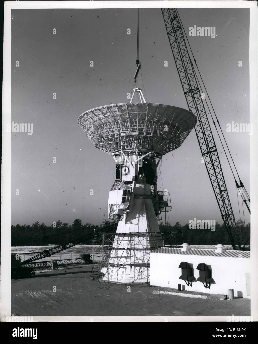 Nine tons hi-res stock photography and images - Alamy