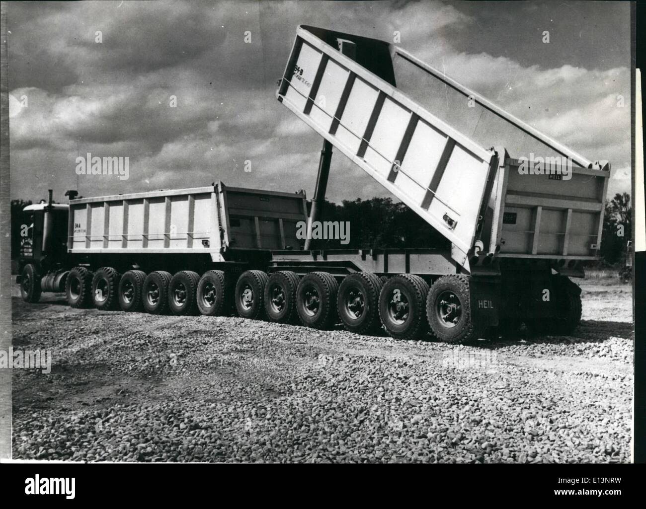 Record weight carrying truck has 26 wheels hi-res stock photography and ...