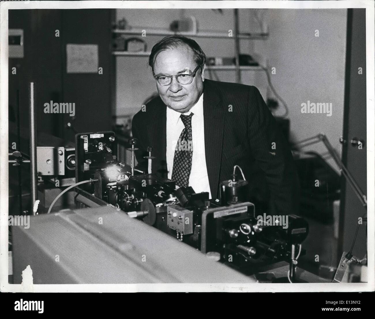 Mar. 22, 2012 - Nobel Laureate Arthur W.L. Schawlow with laser in ...