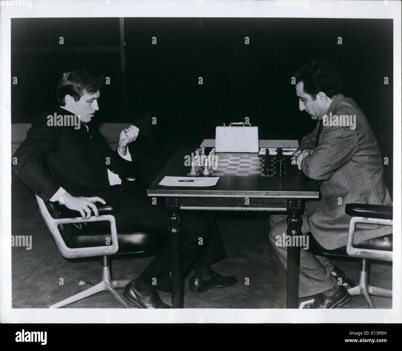 Soviet chess hi-res stock photography and images - Alamy